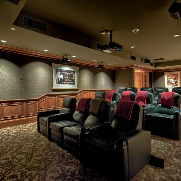 PARK TOWERS The Marks, Minelli-Reyes Team